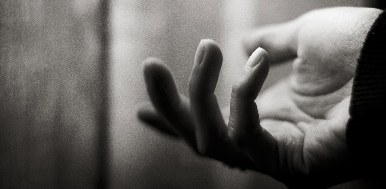 self-hands_mark – Max Titov